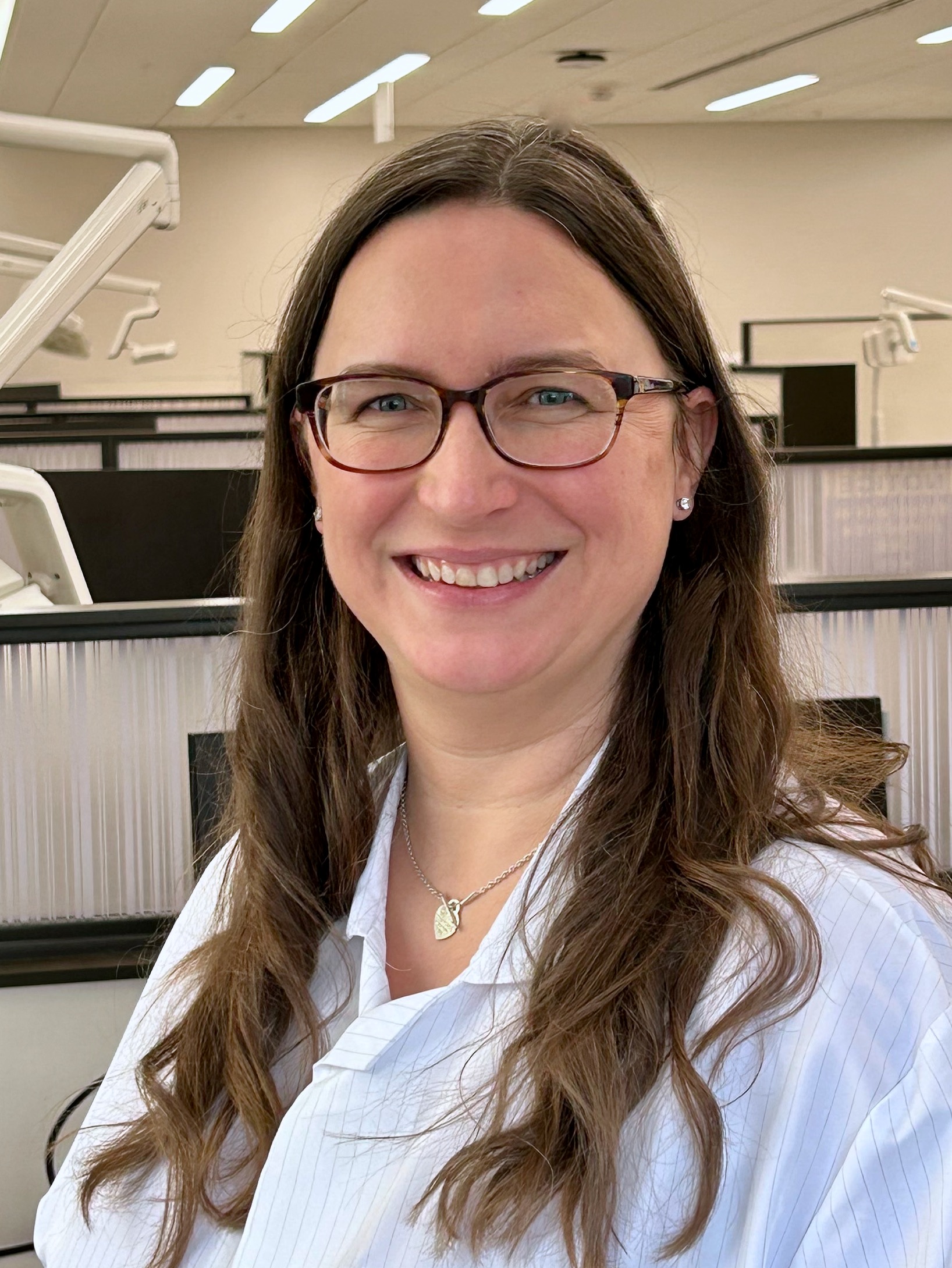 Dental school faculty member Elizabeth Van Tubergen is new director of ...